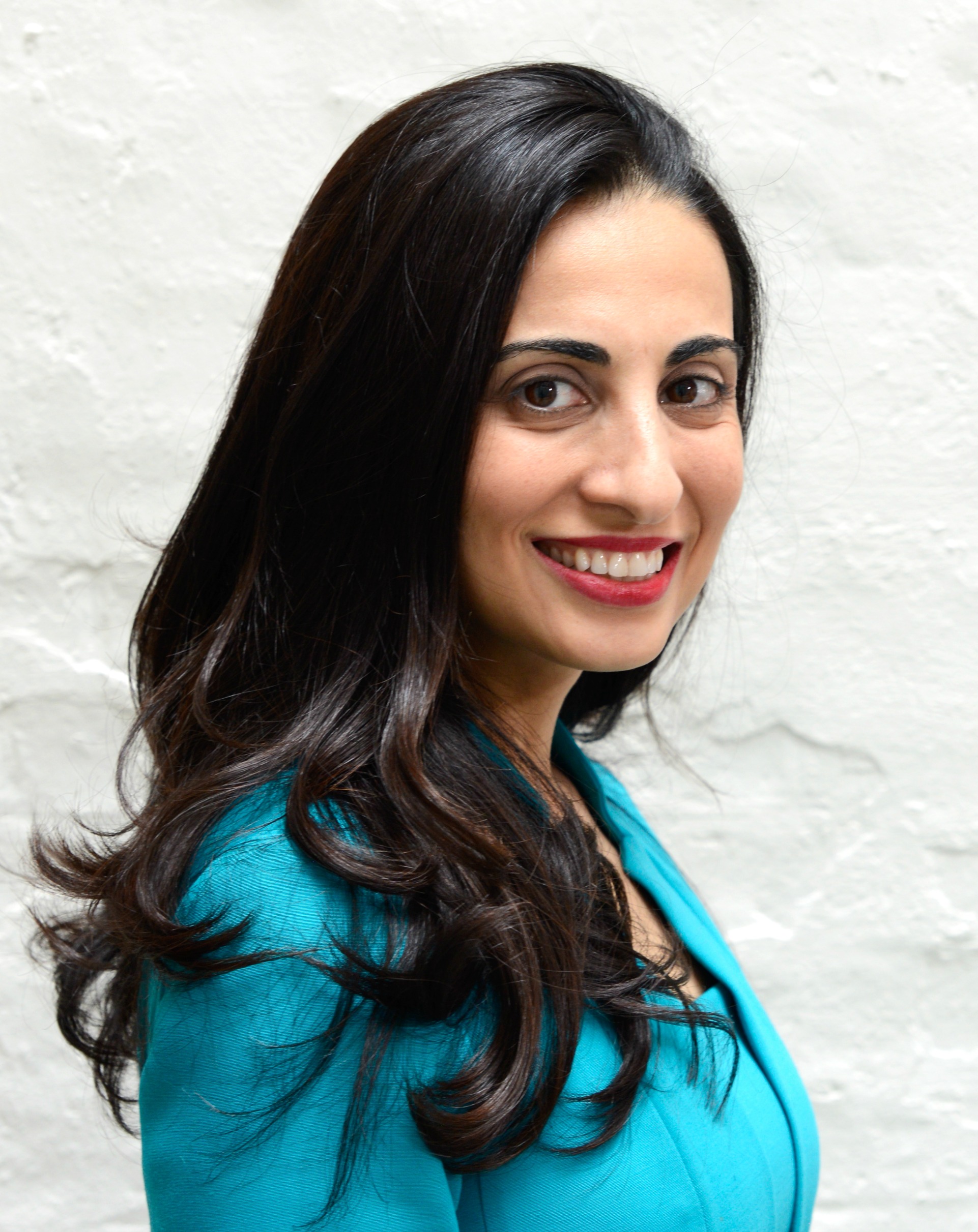 Bio | Professor Nava Ashraf